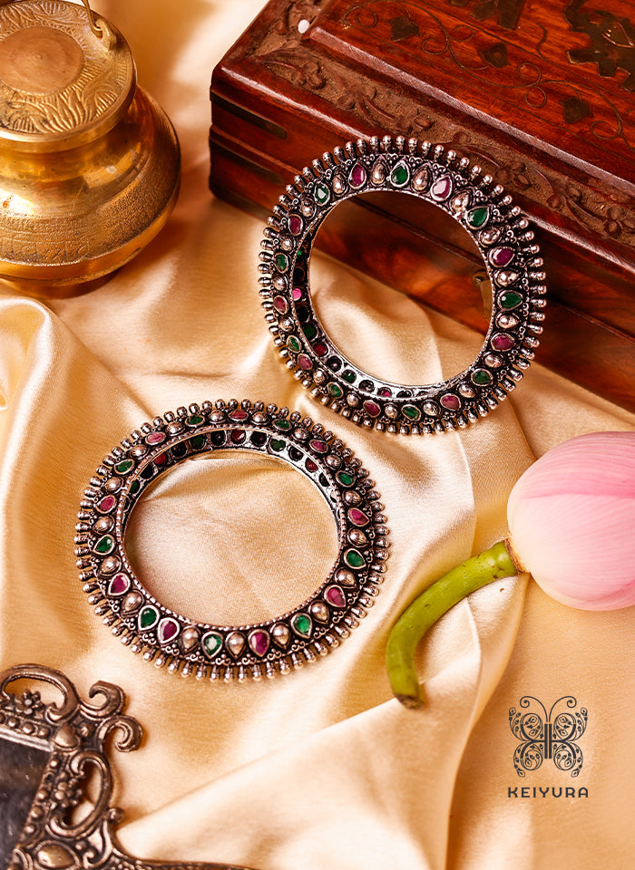 Navrang Bangle Set – KEIYURA