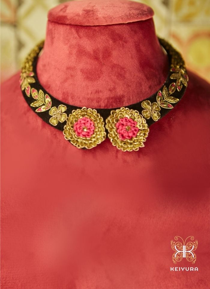 Palaash Neckpiece – KEIYURA