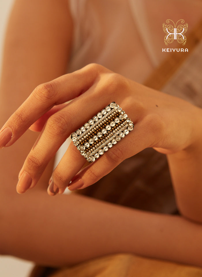 Sofia Ring – KEIYURA